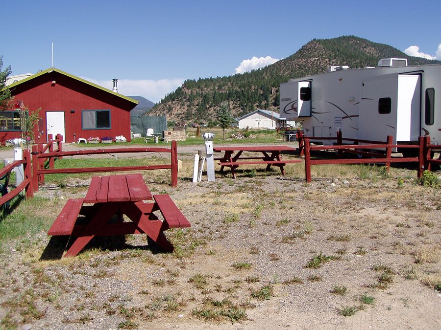 RV Spaces - Rainbow Lodge